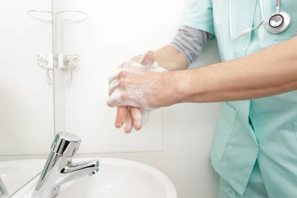Surgeon washing hands Stock Photos, Royalty Free Surgeon washing hands ...