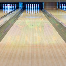 628 Bowling alley Vector Images | Depositphotos