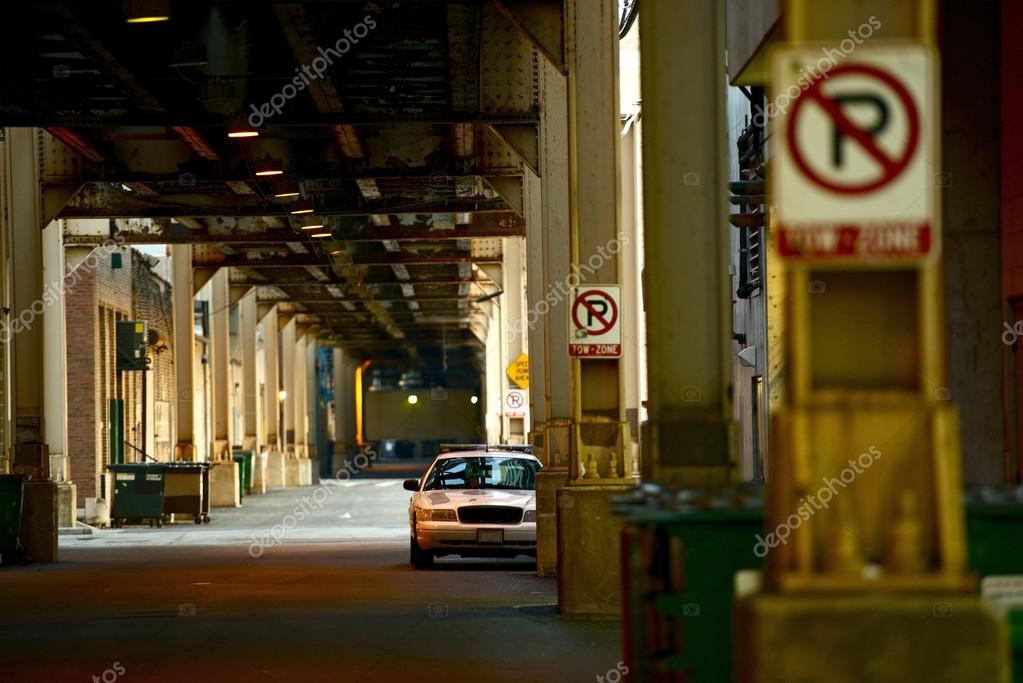 Downtown Chicago Alley Stock Photo by ©welcomia 27409725