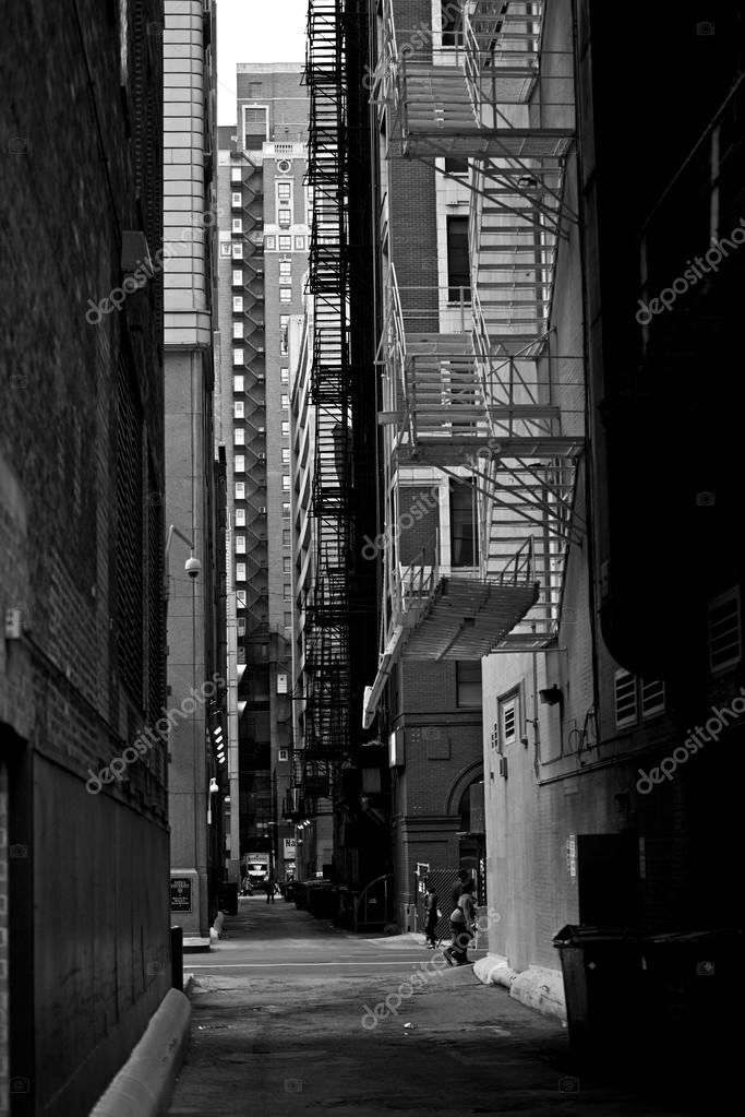 Chicago Alley in BW — Stock Photo © welcomia #27410659