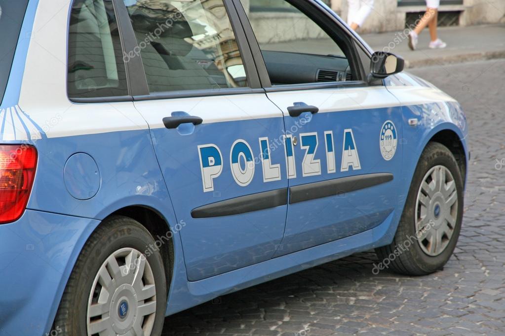 Blue Italian police car with written Polizia — Stock Photo ...
