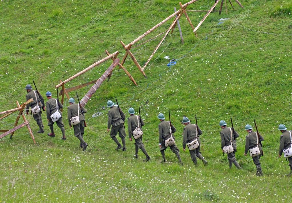 Us Army Soldiers From Viper Company 126 2nd Platoon