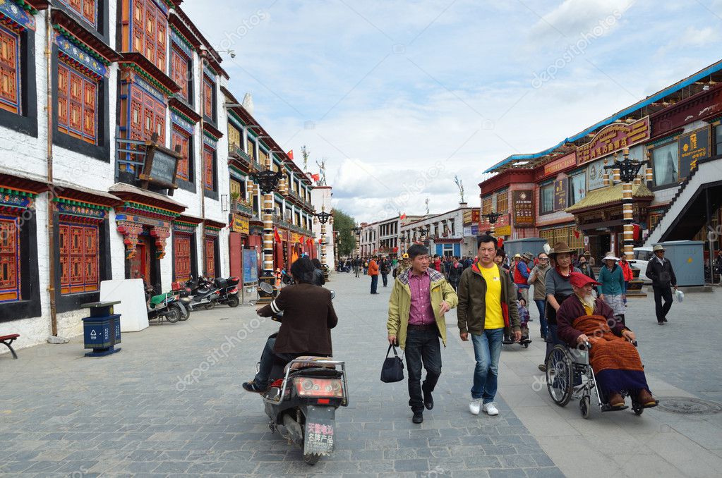 Tibet, panorama of Lhasa. ancient street Barkhor. – Stock Editorial ...