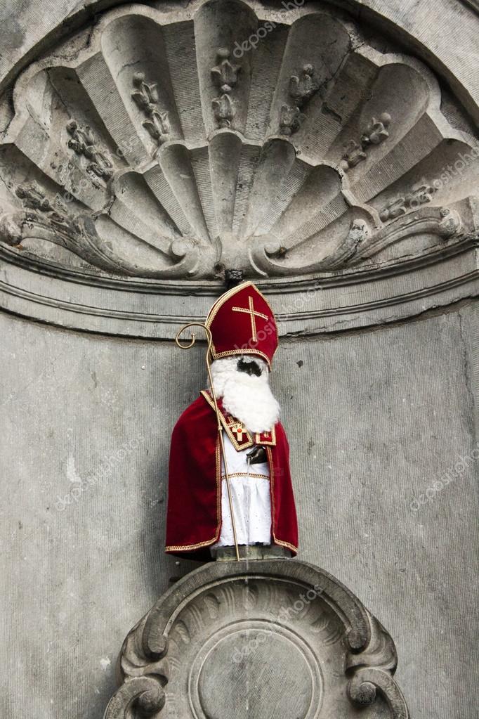 Manneken Pis Indonesian Costumes