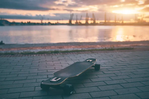 Double Kick Cutaway Longboard Asphalt Background Sea People — Stock ...