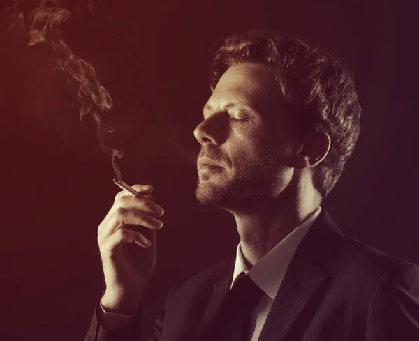 Fumar Stock Photos, Royalty Free Fumar Images | Depositphotos®