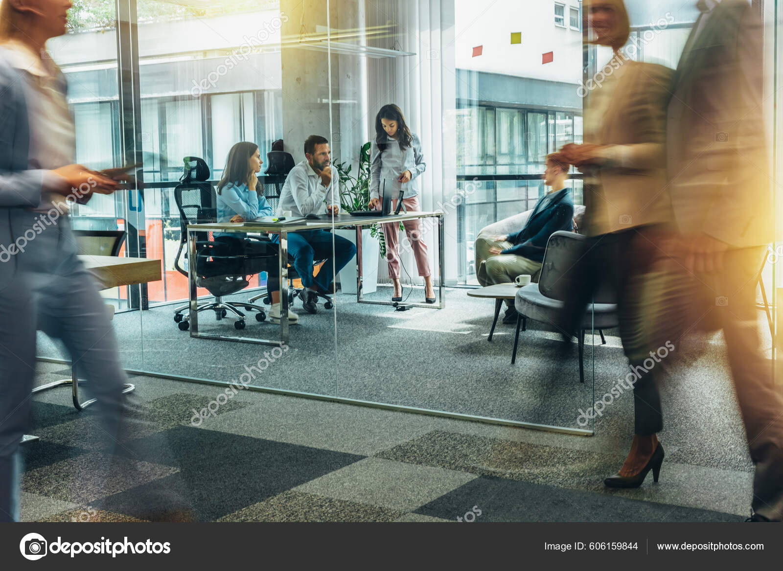 Blurred Motion Businesspeople Project Team Members Discussing Ideas ...