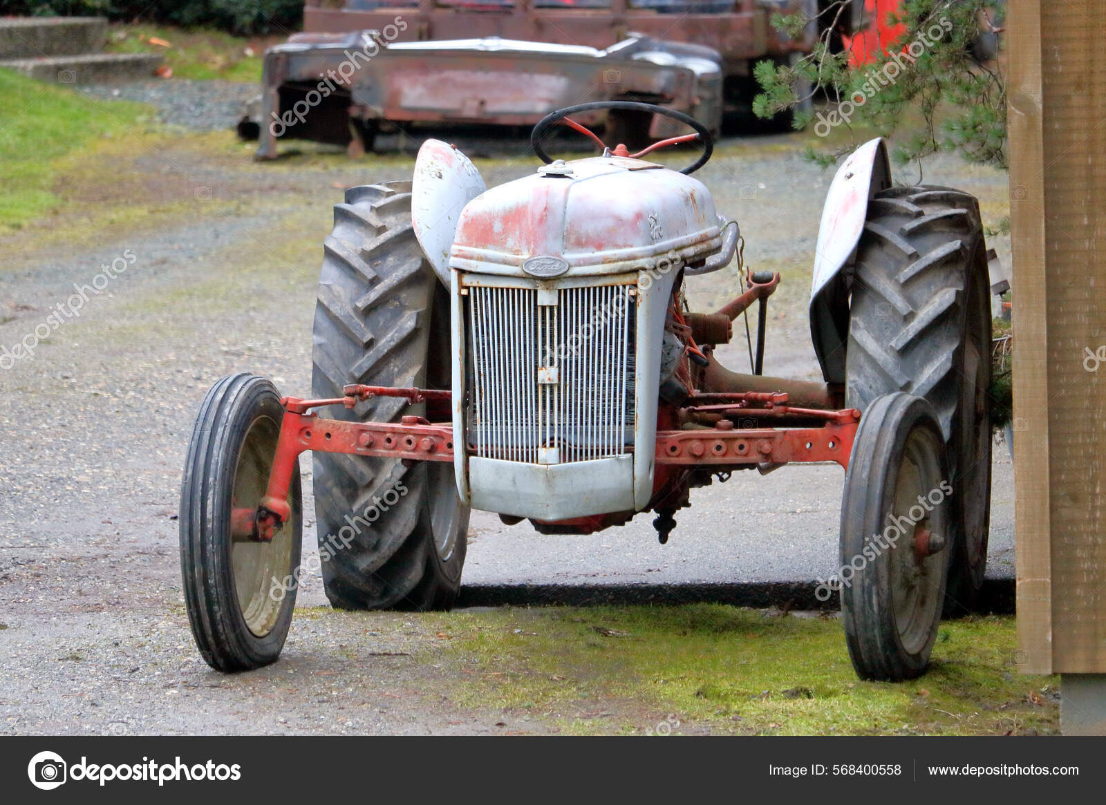 Old Ford Tractor Logo