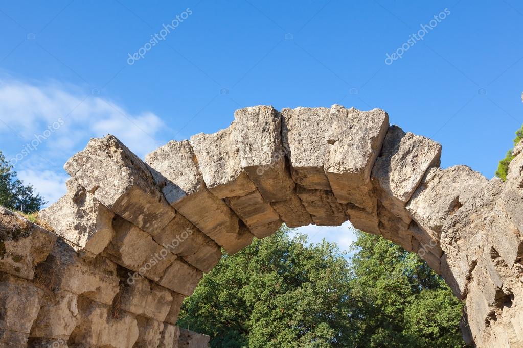 Ancient stone arch at Olympia, Greece — Stock Photo © doethion #39698043