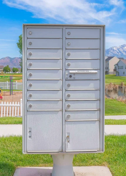 Qué es un apartado postal fotos de stock, imágenes de Qué es un ...