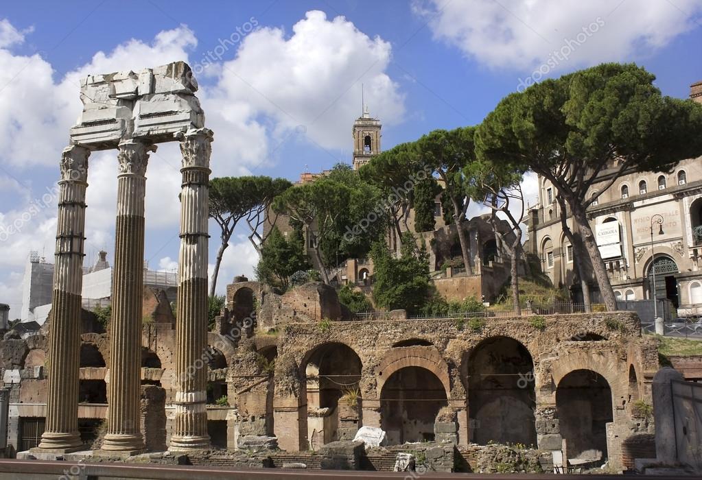 Famous ancient Roman Forum, Rome, Italy — Stock Photo © irisphoto11 ...