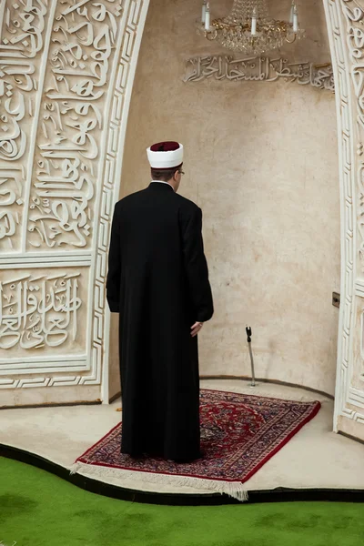 Imam praying in Mosque – Stock Editorial Photo © paulprescott #14081886