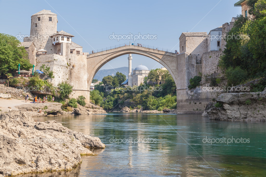 Old bridge, Mostar – Stock Editorial Photo © paulprescott #19838201