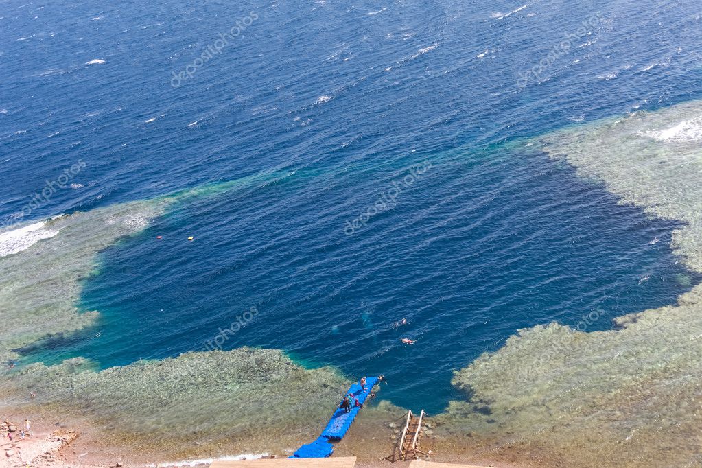 Blue Hole, Dahab, Egypt — Stock Photo © paulprescott #37953553