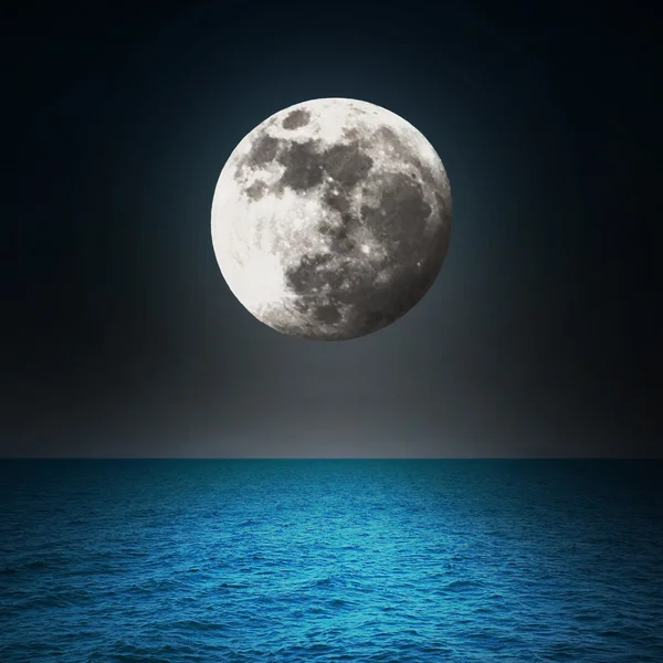 Moon edge Stock Photos, Royalty Free Moon edge Images | Depositphotos