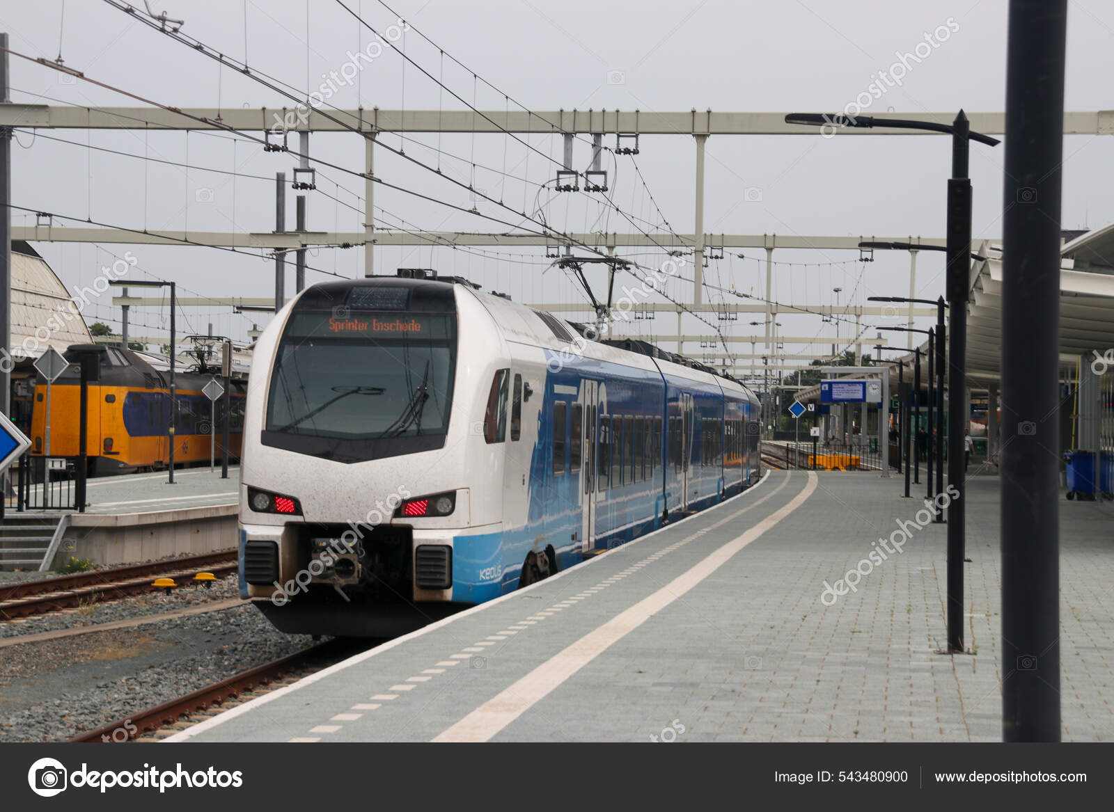 Stadler Flirt Train Keolis Enschede Platform Zwolle Station Netherlands ...
