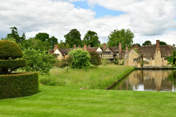 Old english manor Stock Photos, Royalty Free Old english manor Images ...