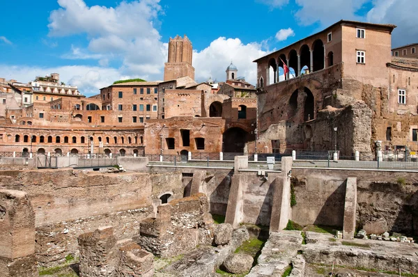Fori Imperiali - Columns ruins and Colonna Trajana and Chiesa d — Stock ...