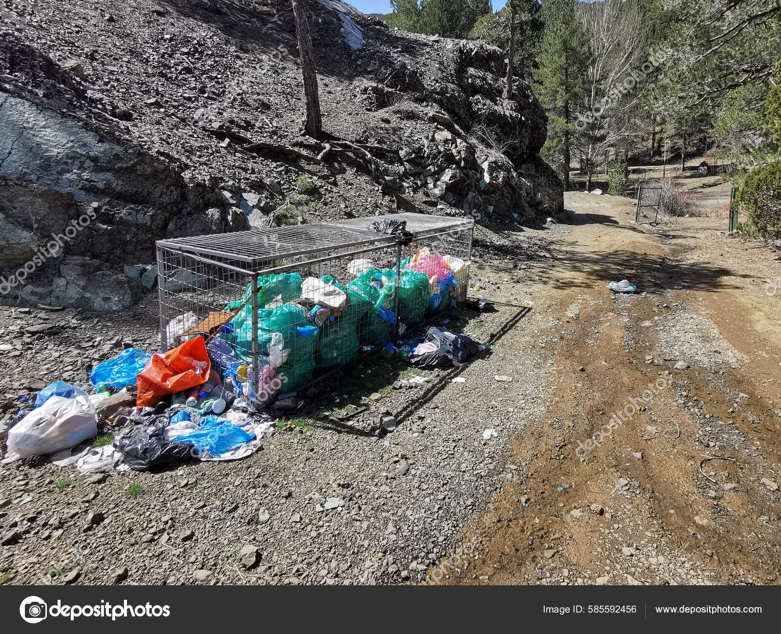 Garbage Wastes Trash Place Mountain Environmental Pollution — Stock ...