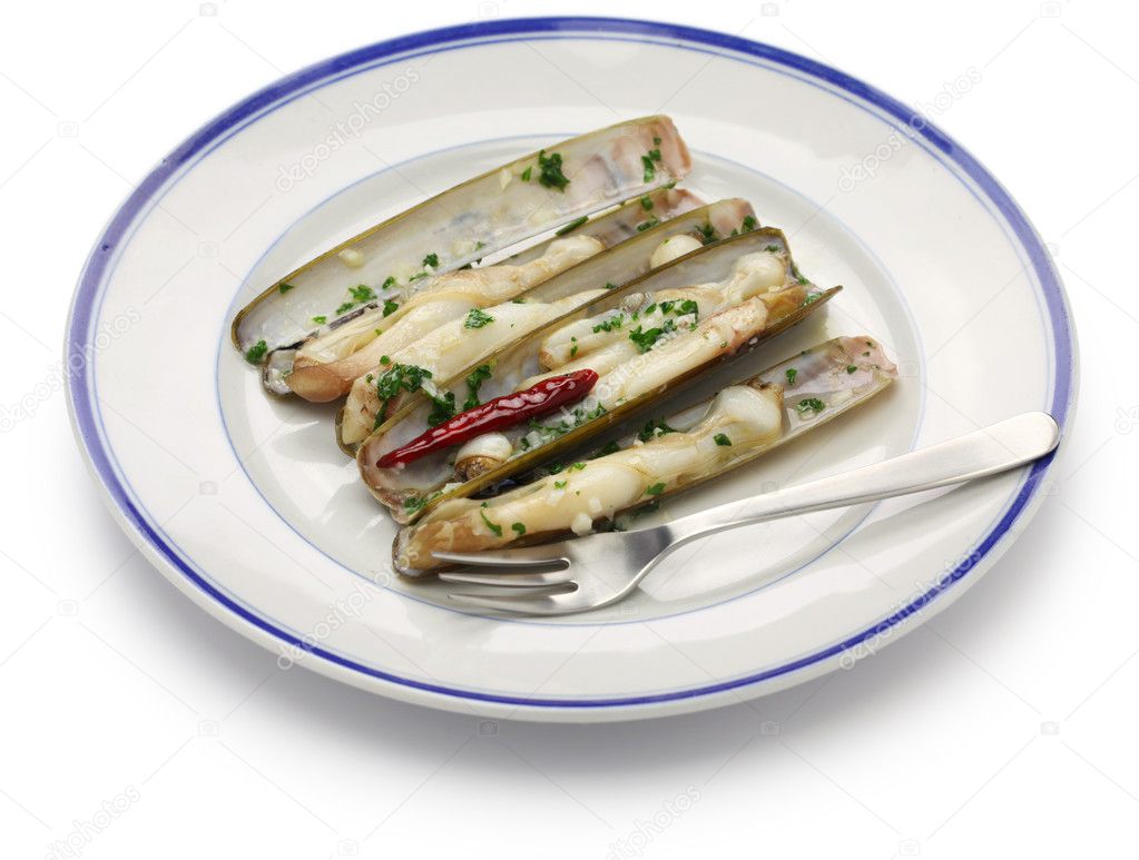 Steamed razor shells Stock Photo by ©asimojet 37871211