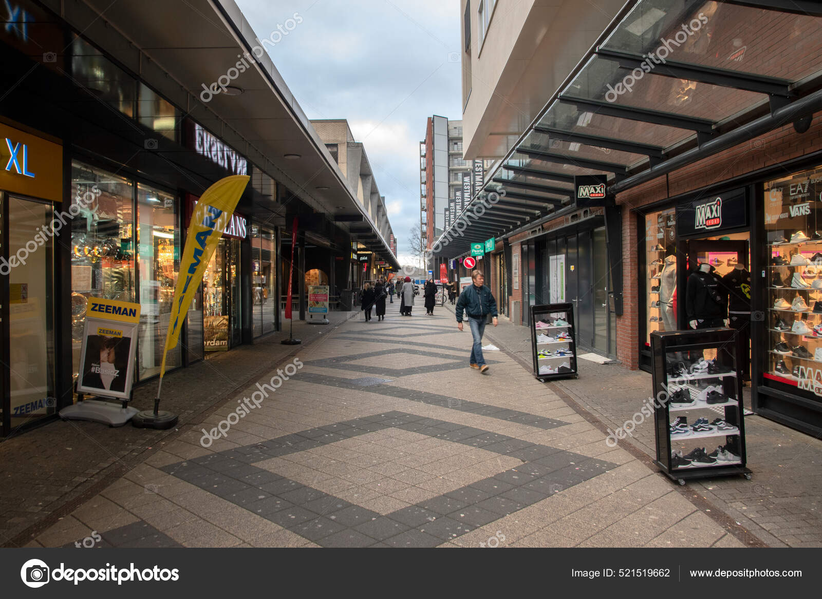 Shops Osdorpplein Square Amsterdam Netherlands 2020 – Stock Editorial ...