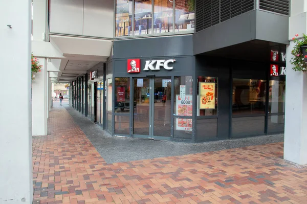 Queue outside store Stock Photos, Royalty Free Queue outside store ...