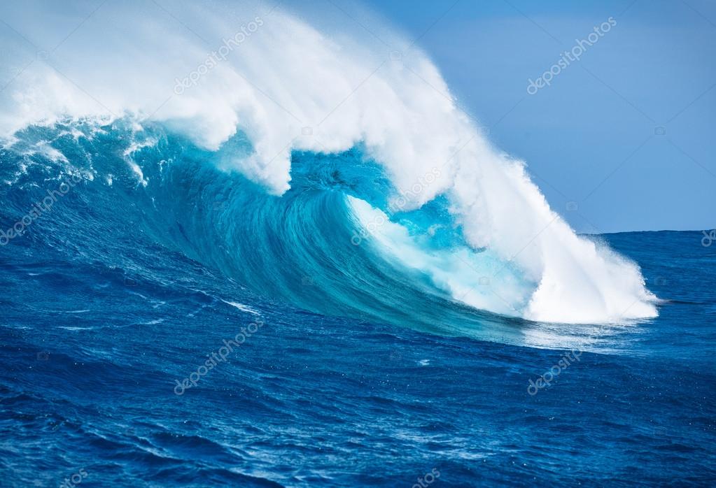 Ocean Wave — Stock Photo © EpicStockMedia #41662283