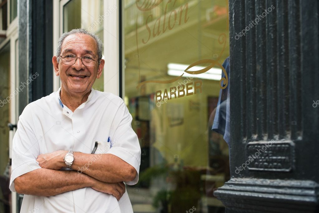 Photos: old hair salon | Portrait of old barber smiling in hair salon ... Photos: old hair salon | Portrait of old barber smiling in hair salon ...