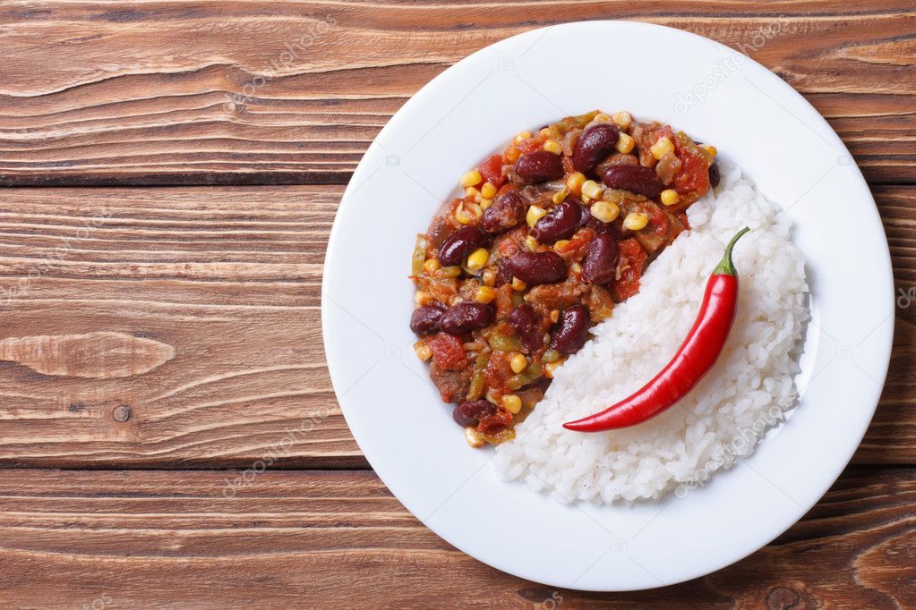chili con carne y arroz pueblo fondo horizontal 2023