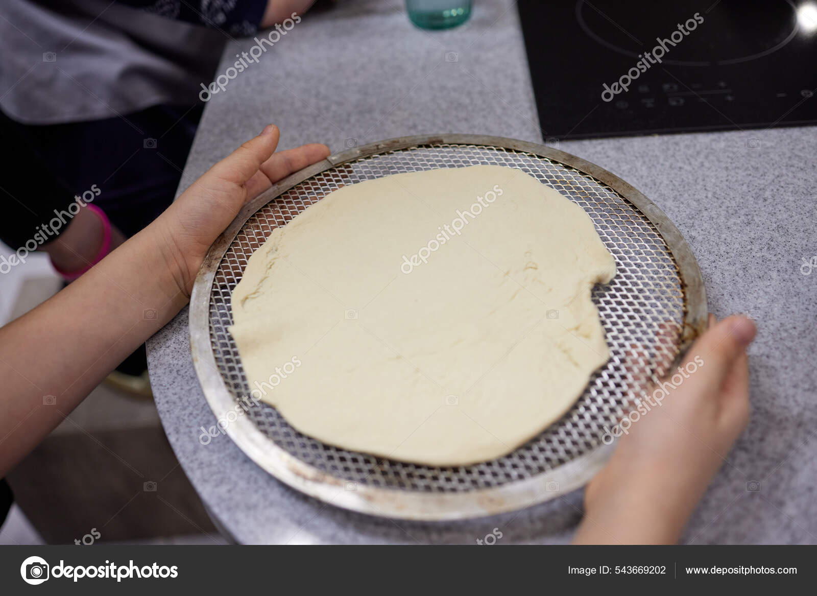 Pizza baking master class for children. Childrens birthday. — Stock ...