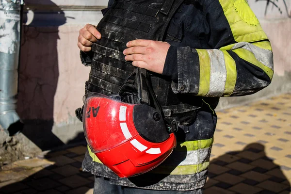 Norwegian fireman smoking and showing his veiny hand in a dorm images ...