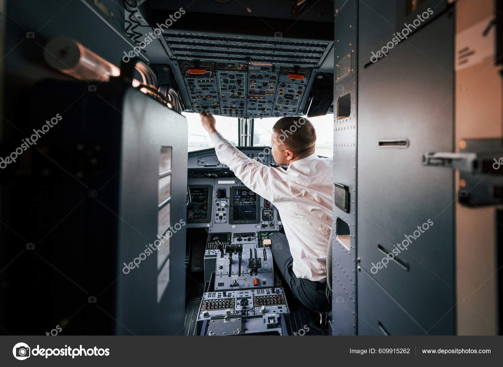 Control Flight Pilot Work Passenger Airplane Preparing Takeoff — Stock ...