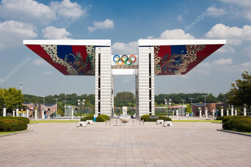 World Peace Gate Seoul Olympic Park Centered Stock Photo by ©pius99 ...