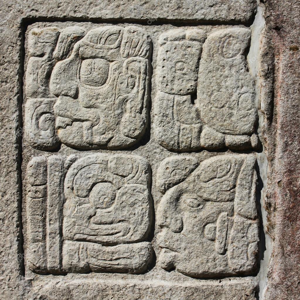 Tallado en piedra. Fragmento de muro con escritura maya. Palenque ...