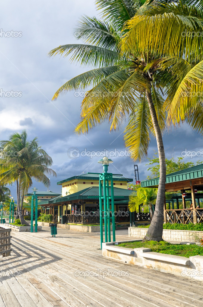 Paseo marítimo en Ponce (Puerto Rico ) — Foto de stock #14728511 ...