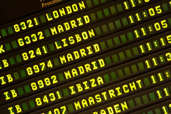 Flight board Stock Photos, Royalty Free Flight board Images | Depositphotos