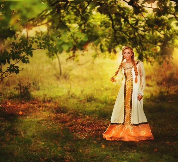 ᐈ Traditional russian headdress stock photos, Royalty Free kokoshnik ...