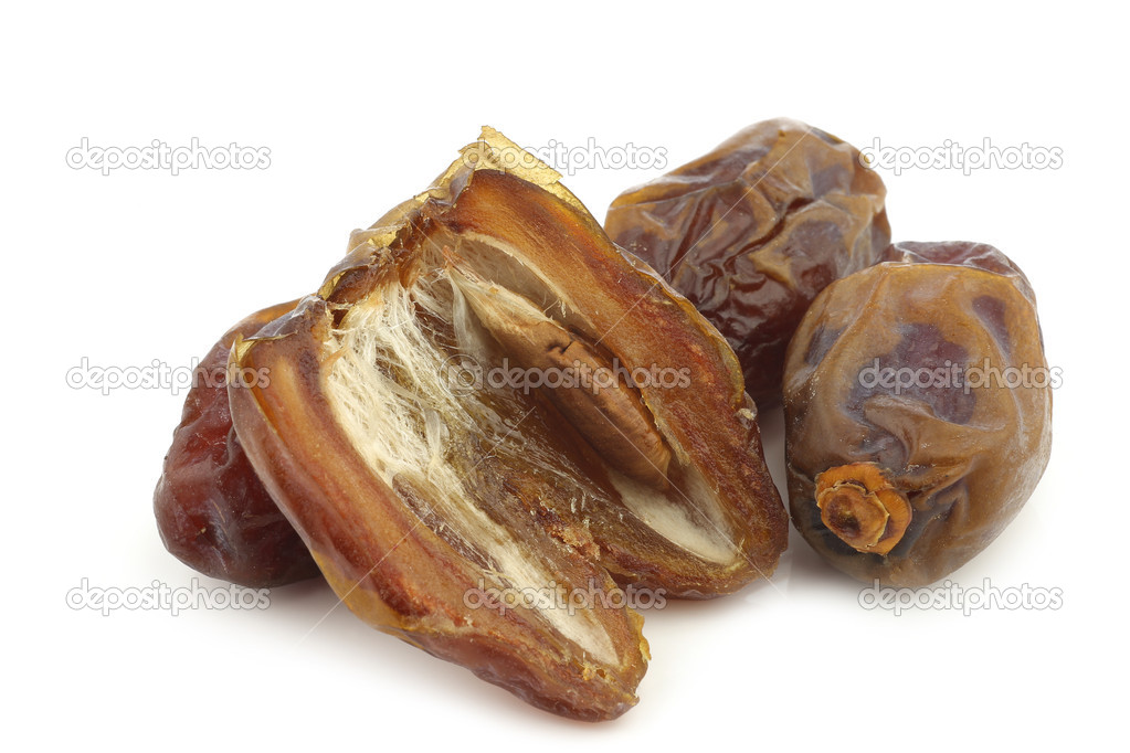Cut date fruit Stock Photo by ©tpzijl 32718093