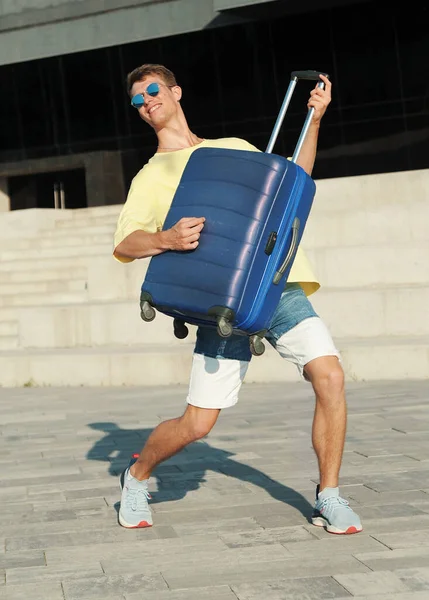Man running suitcase Stock Photos, Royalty Free Man running suitcase ...