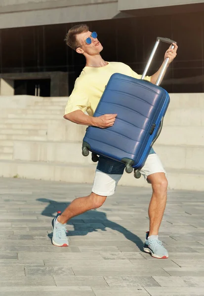 Man running suitcase Stock Photos, Royalty Free Man running suitcase ...