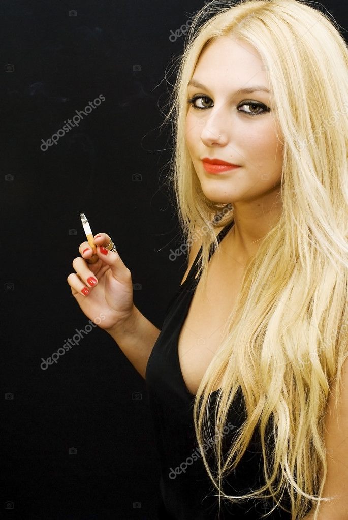 Wonderful blonde smoking — Stock Photo © januaryxii #33300933