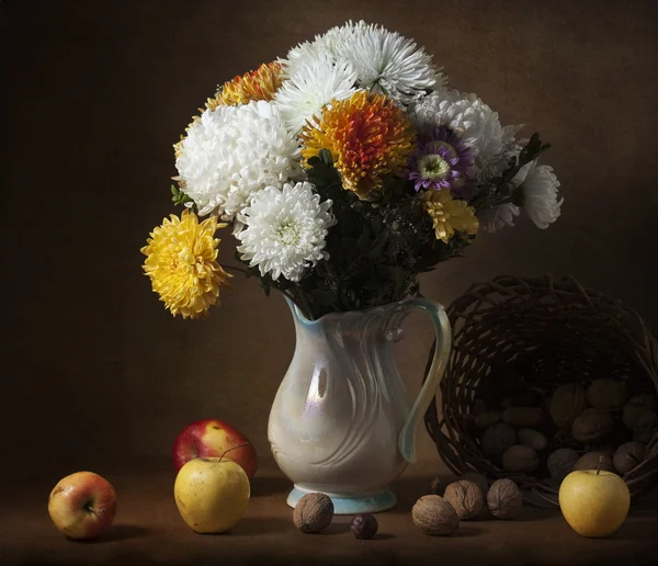 Still life in rustic style with a bouquet of garden flowers Stock Photo ...