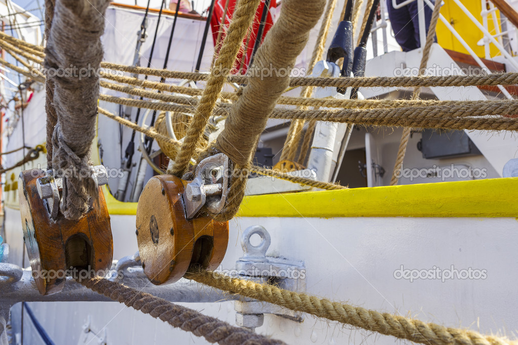 Marine ropes and rigging Stock Photo by ©Photosebia 47254355