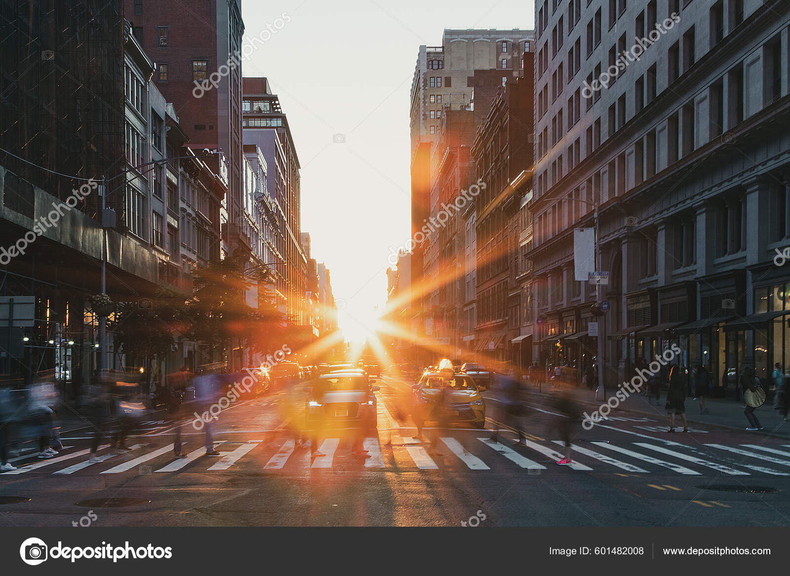 People Walking Crosswalk Busy Intersection 5Th Avenue 23Rd Street New ...