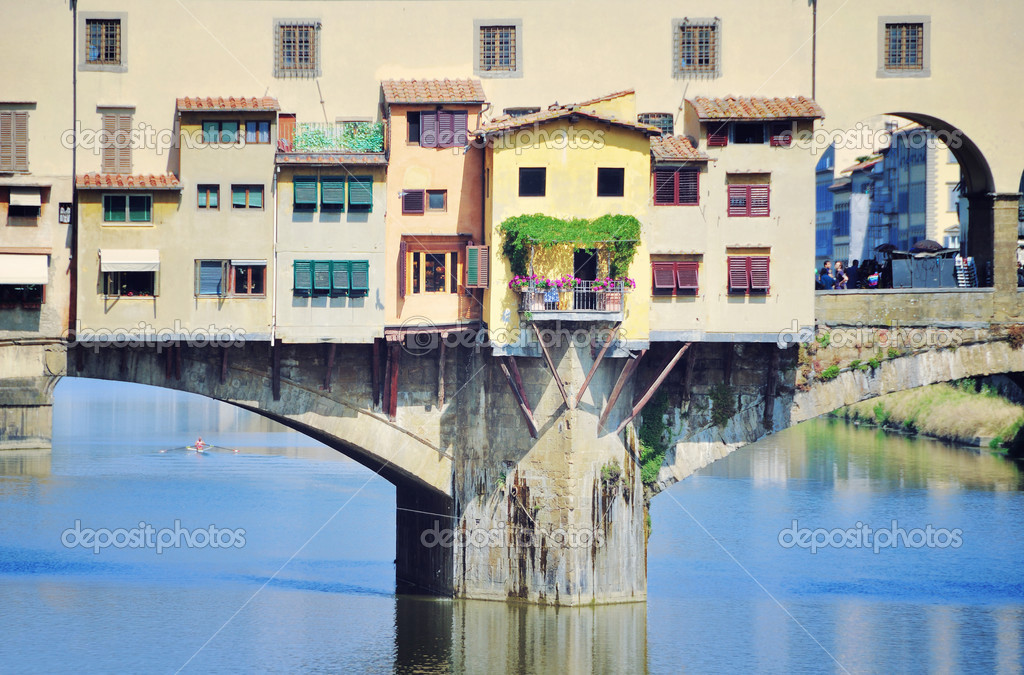 Ponte Vecchio, Florence, Italy — Stock Photo © MadrugadaVerde #40093359 Ponte Vecchio, Florence, Italy — Stock Photo © MadrugadaVerde #40093359
