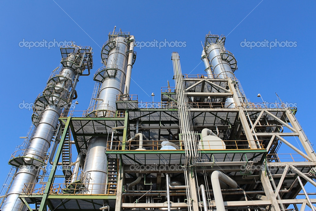 Structure of Petroleum and chemical plant Stock Photo by ©supakitmod ...