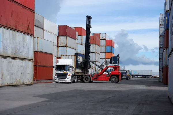Logistics container loading Stock Photos, Royalty Free Logistics ...
