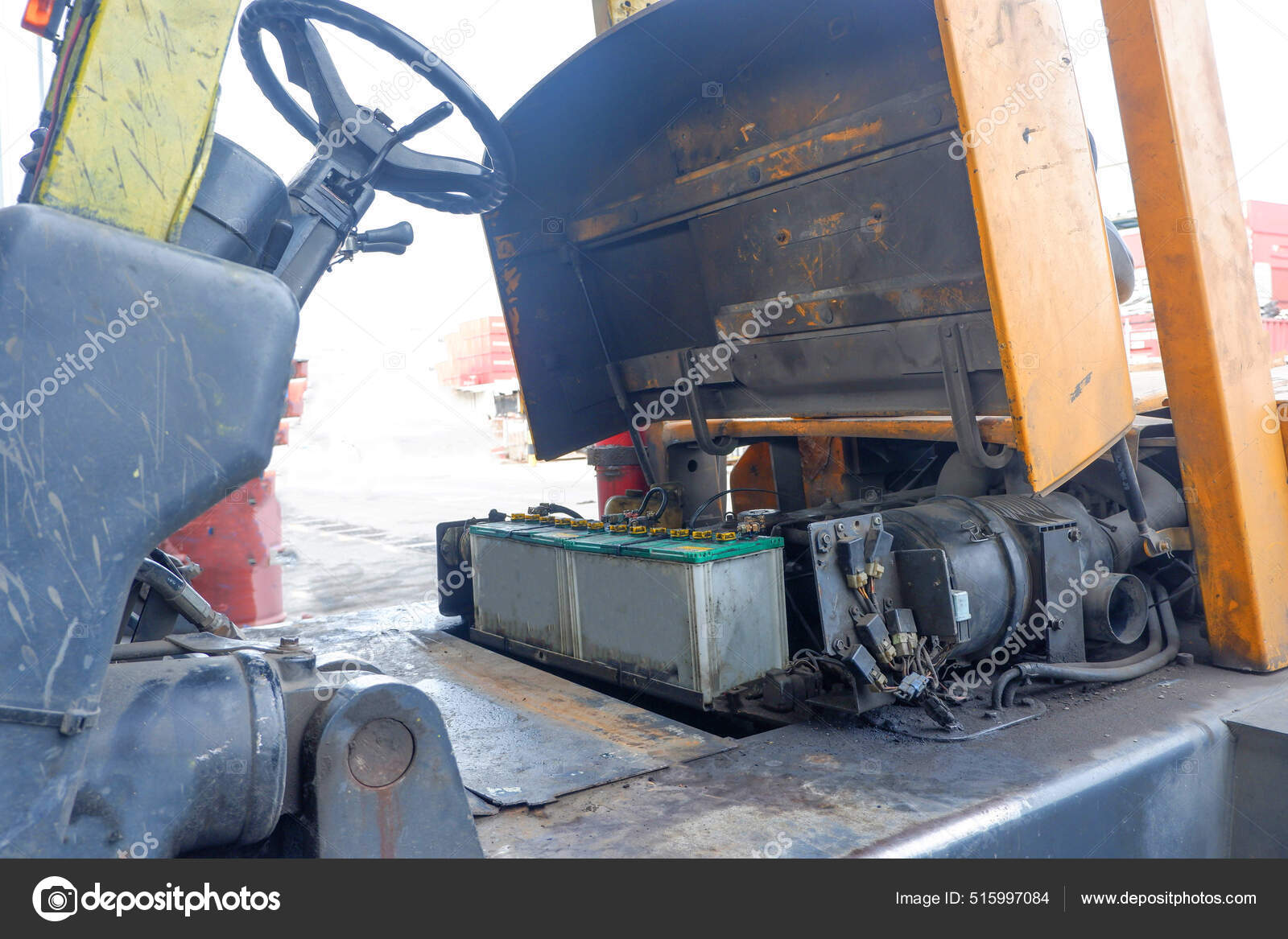 Forklift Engine Waiting Repair — Stock Photo © ewanvong@gmail.com ...