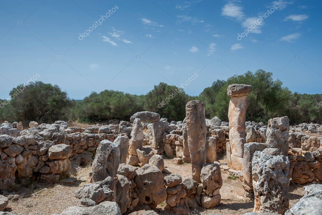 Torre en Galmes Asentamiento talayótico. Esta ciudad se desarrolló ...