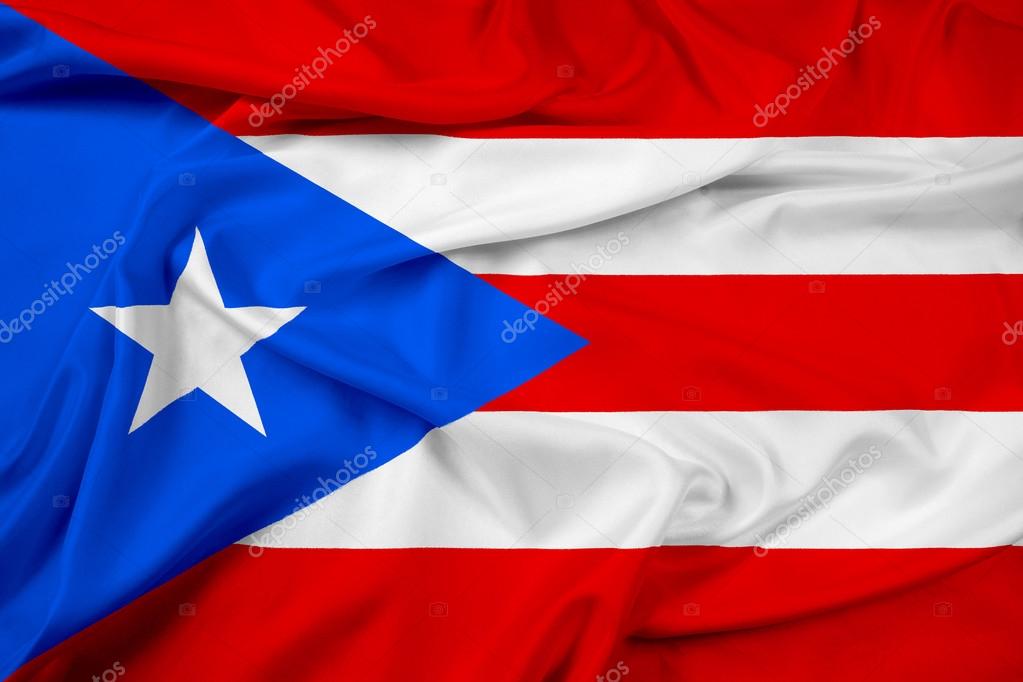 Ondeando la bandera de Puerto Rico — Foto de stock #43089247 ...